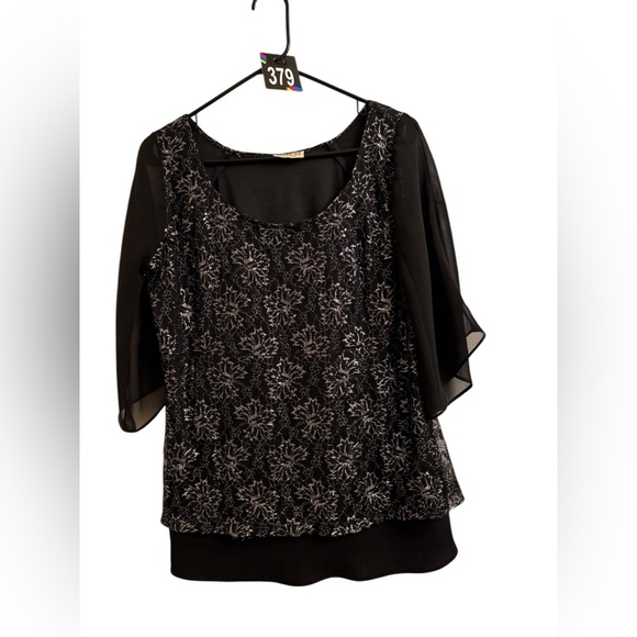 Tops | 379 Mkm Designs Top Medium | Poshmark